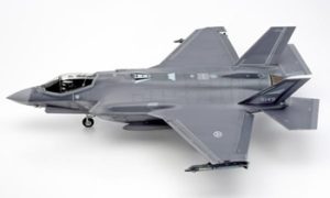 Lockheed Martin F-35A Lightning II. Kit plástico escala 1/48. - Rocafort
